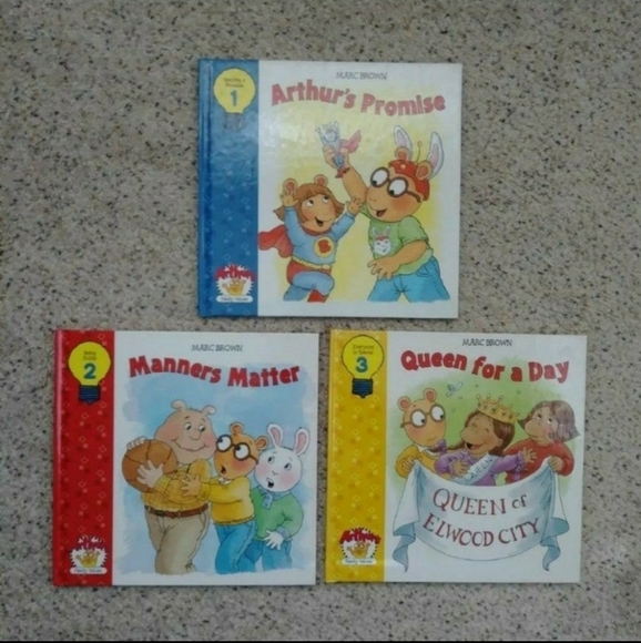 Barnes & Noble | Other | Arthur Books | Poshmark